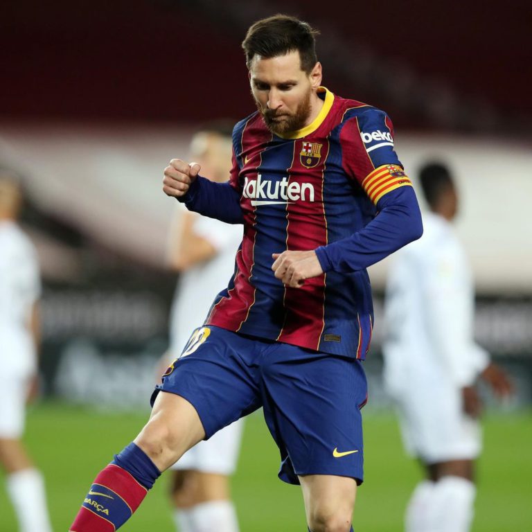 Messi first game for Barcelona and the Last: Lionel's Debut in Laliga ...